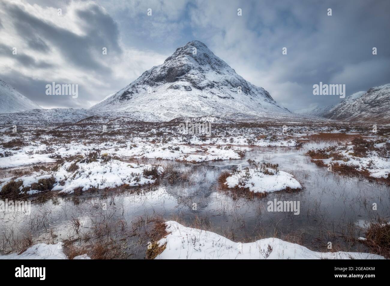 Snow covered mountains on Rannoch Moor Stock Photo - Alamy