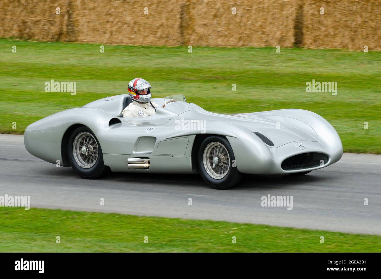 Streamliner hi-res stock photography and images - Alamy