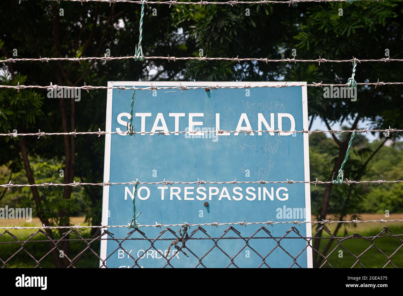 30.07.2020, Singapore, Republic of Singapore, Asia - A prohibition sign ...