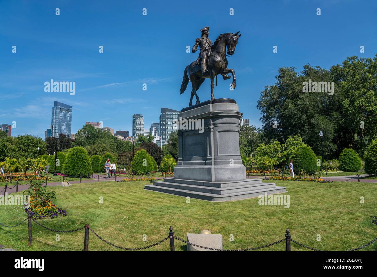 Boston common park statue hi-res stock photography and images - Alamy