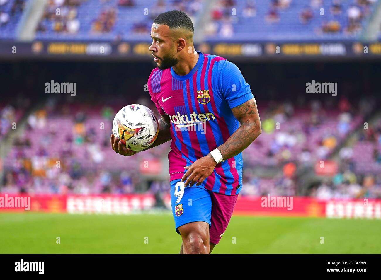 Memphis Depay of FC Barcelona during the La Liga match between FC ...