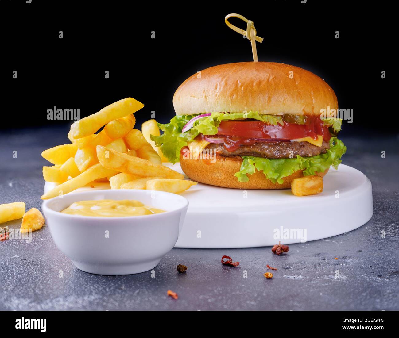 Simple hamburger hi-res stock photography and images - Alamy