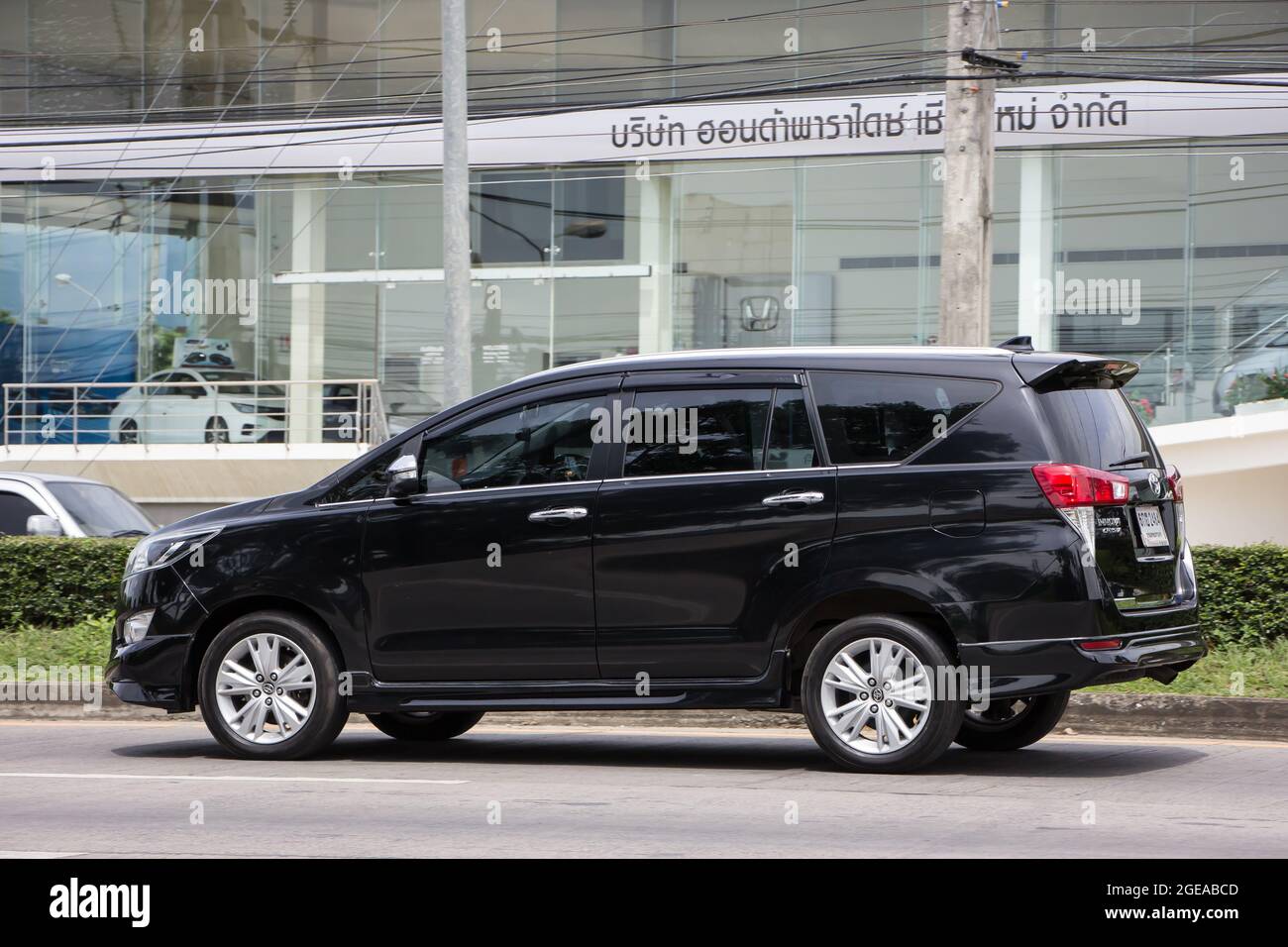 Toyota innova crysta hi-res stock photography and images - Alamy
