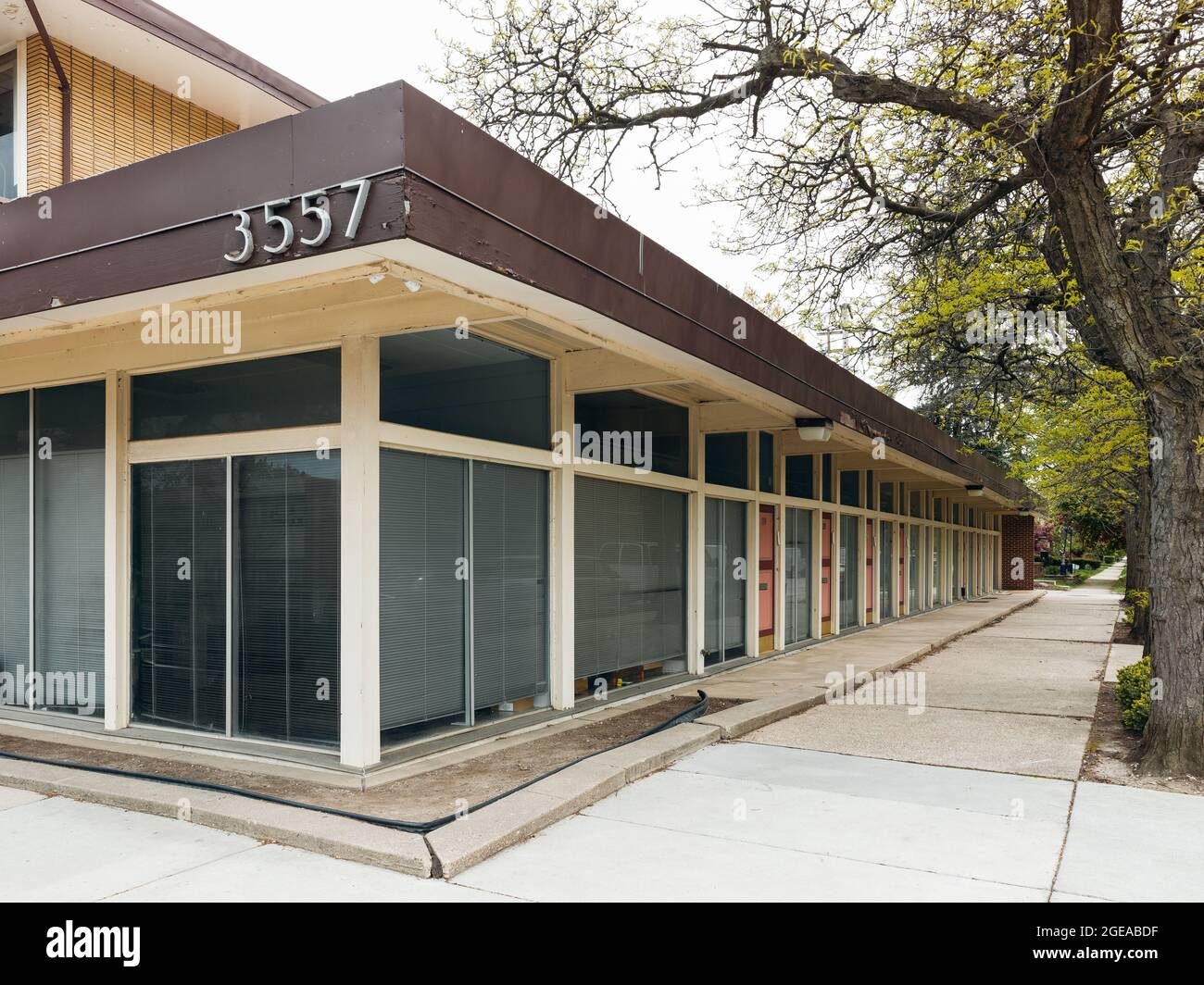 Peterson avenue hi-res stock photography and images - Alamy