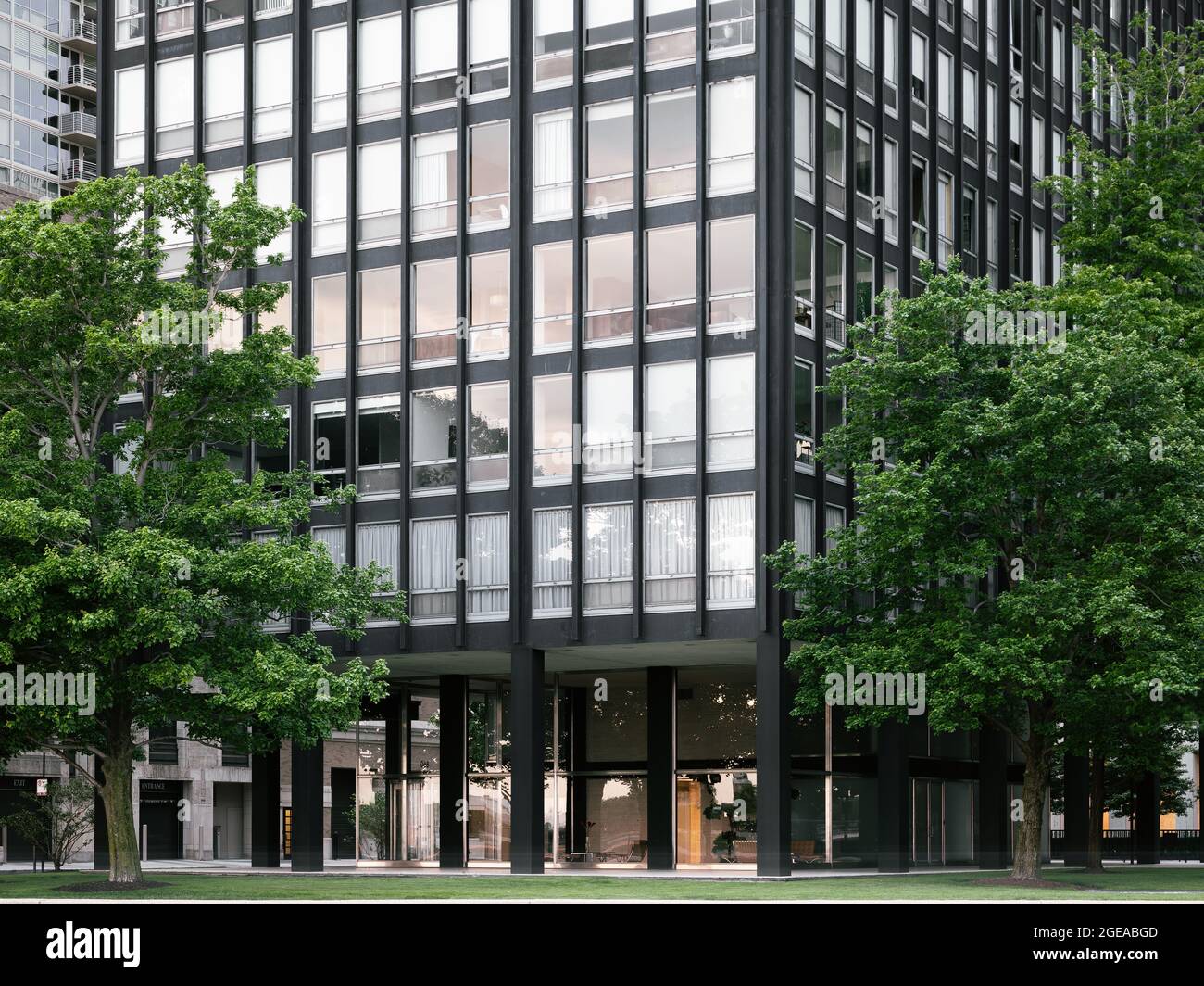 Lake shore drive mies van der rohe hi-res stock photography and images ...