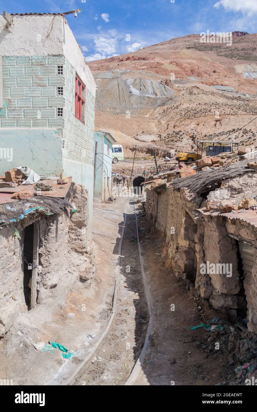 Entrance to the Cerro Rico mine in Potosi, Bolivia Stock Photo - Alamy