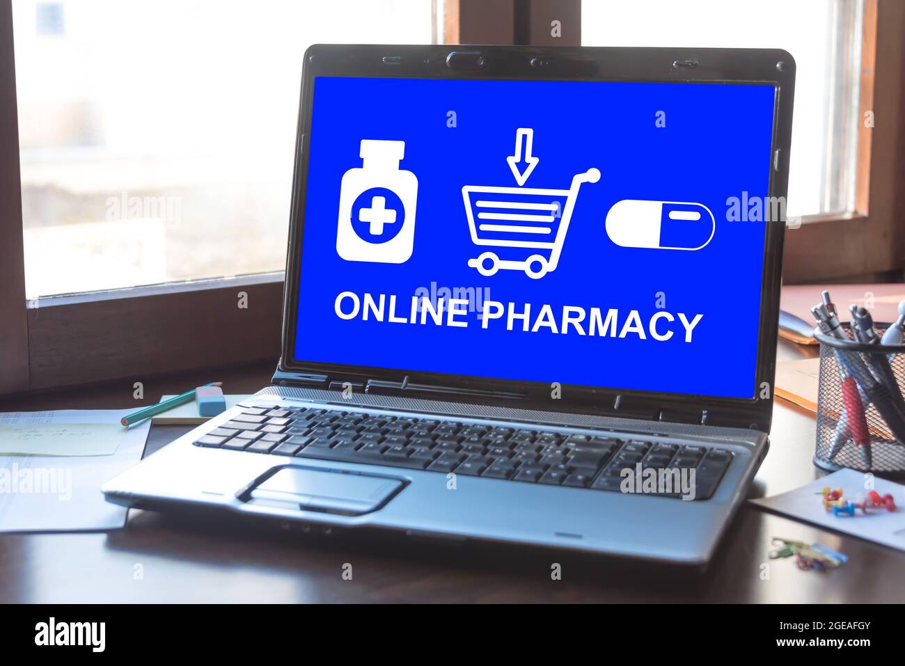 Laptop screen displaying an online pharmacy concept Stock Photo - Alamy