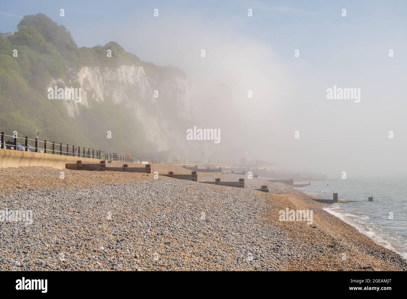 Fog rolling in from the English Channel around the cliffs at St ...