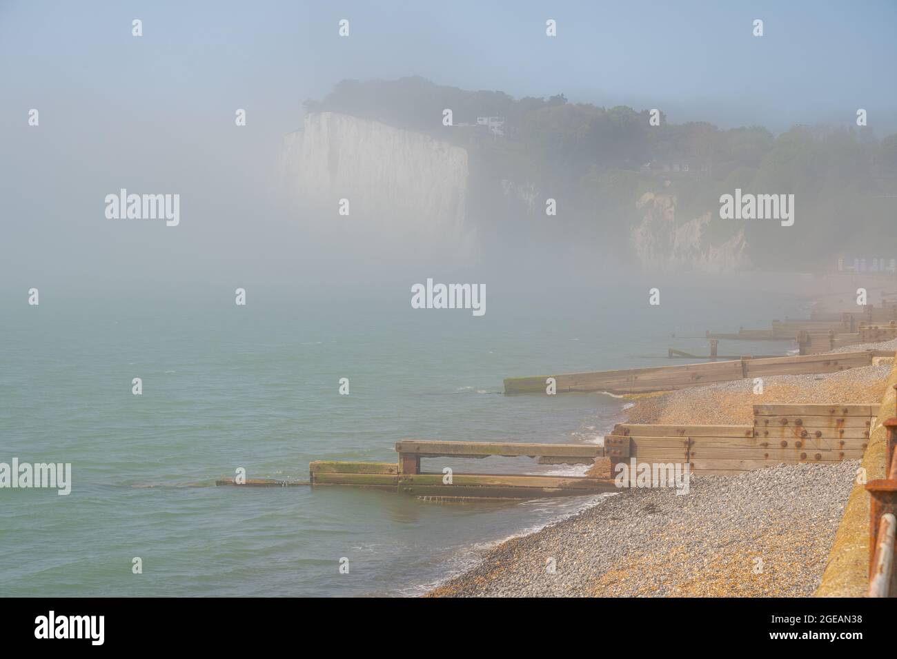 Fog rolling in from the English Channel around the cliffs at St ...