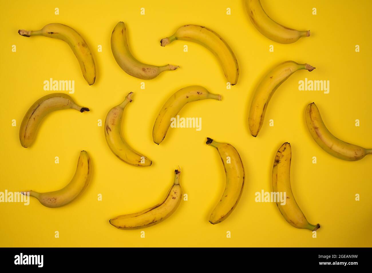 Non gmo bananas hi-res stock photography and images - Alamy