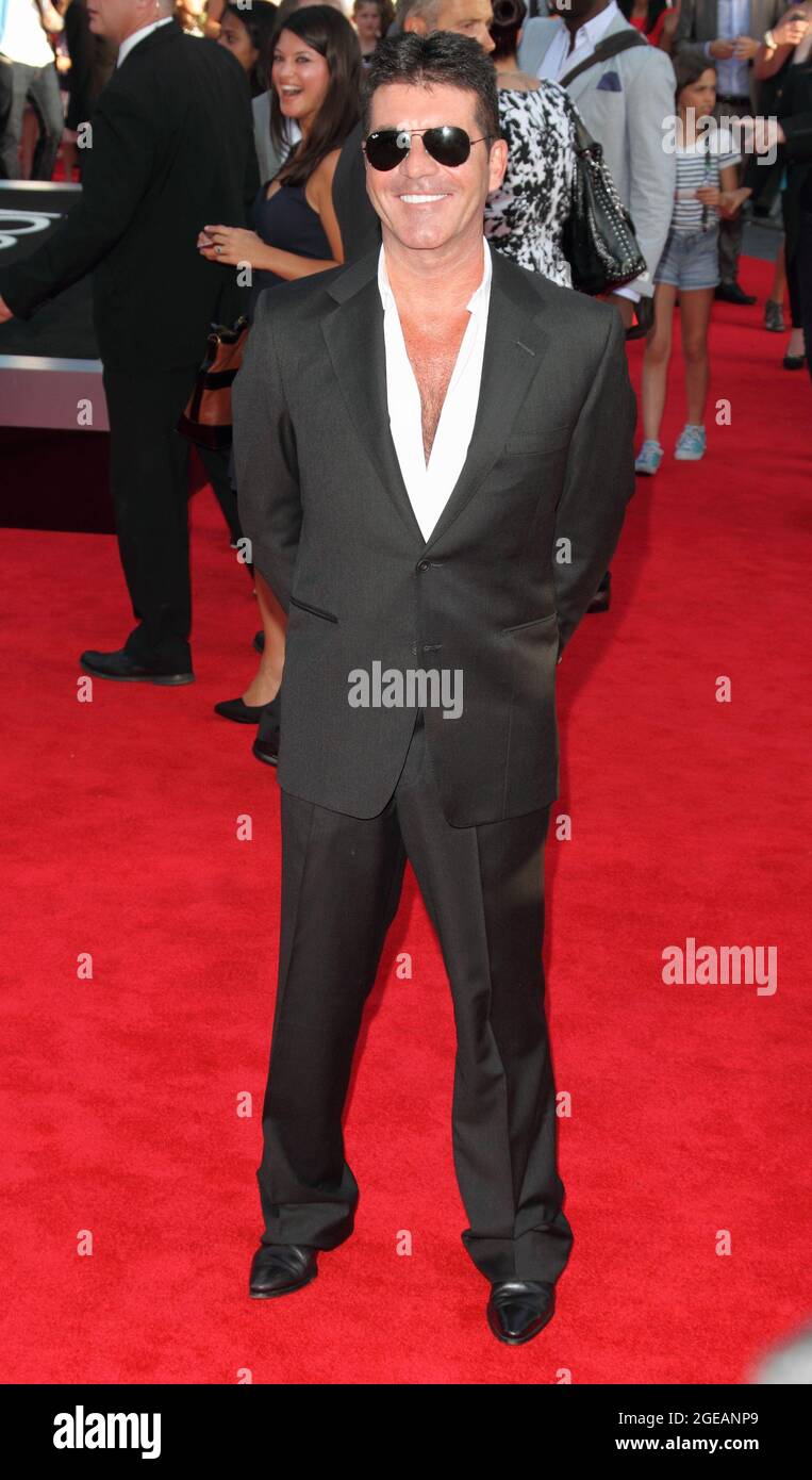 London. UK. Simon Cowell at the World Premiere Of 'One Direction This ...