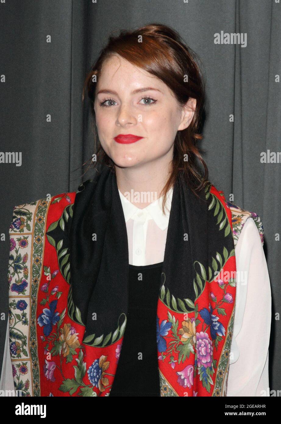 Sophie rundle peaky blinders hi-res stock photography and images - Alamy