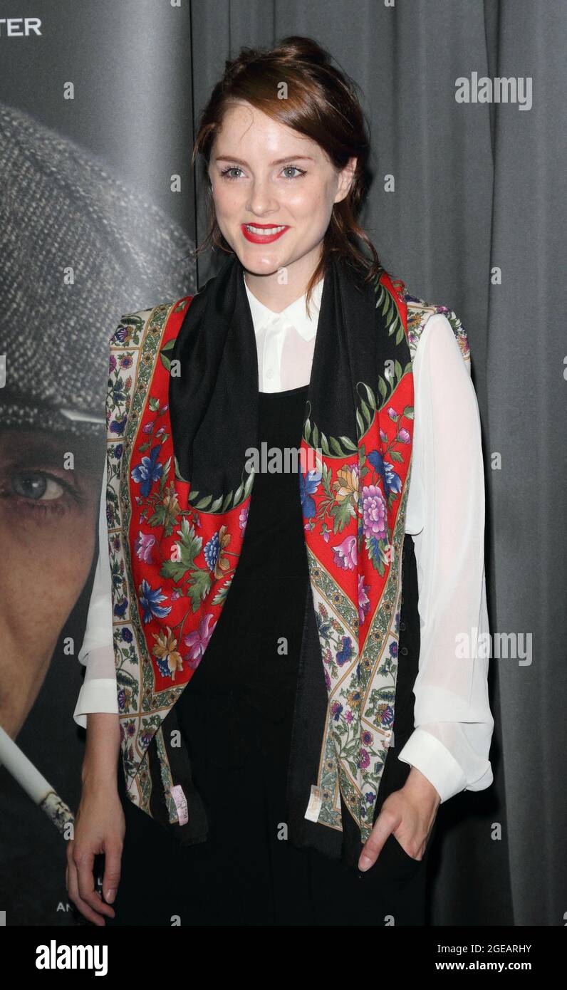 Sophie rundle peaky blinders hi-res stock photography and images - Alamy