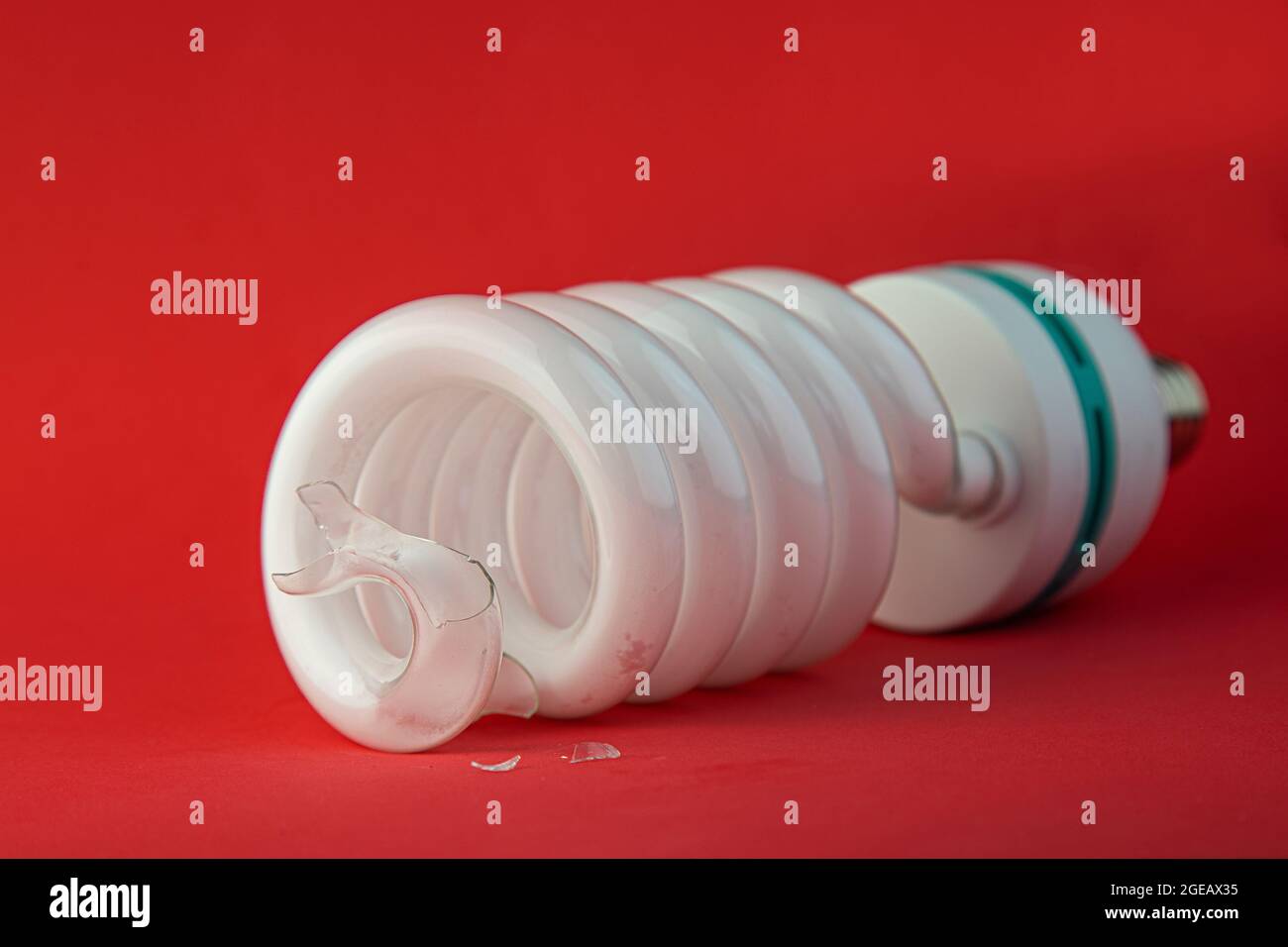 Broken fluorescent lamp hi-res stock photography and images - Alamy