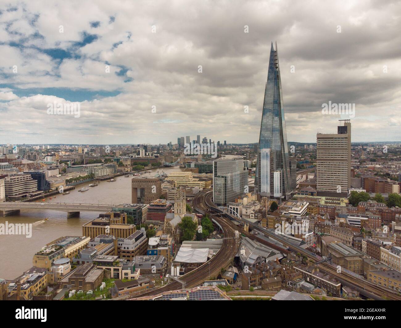 London bridge aerial borough market hi-res stock photography and images ...