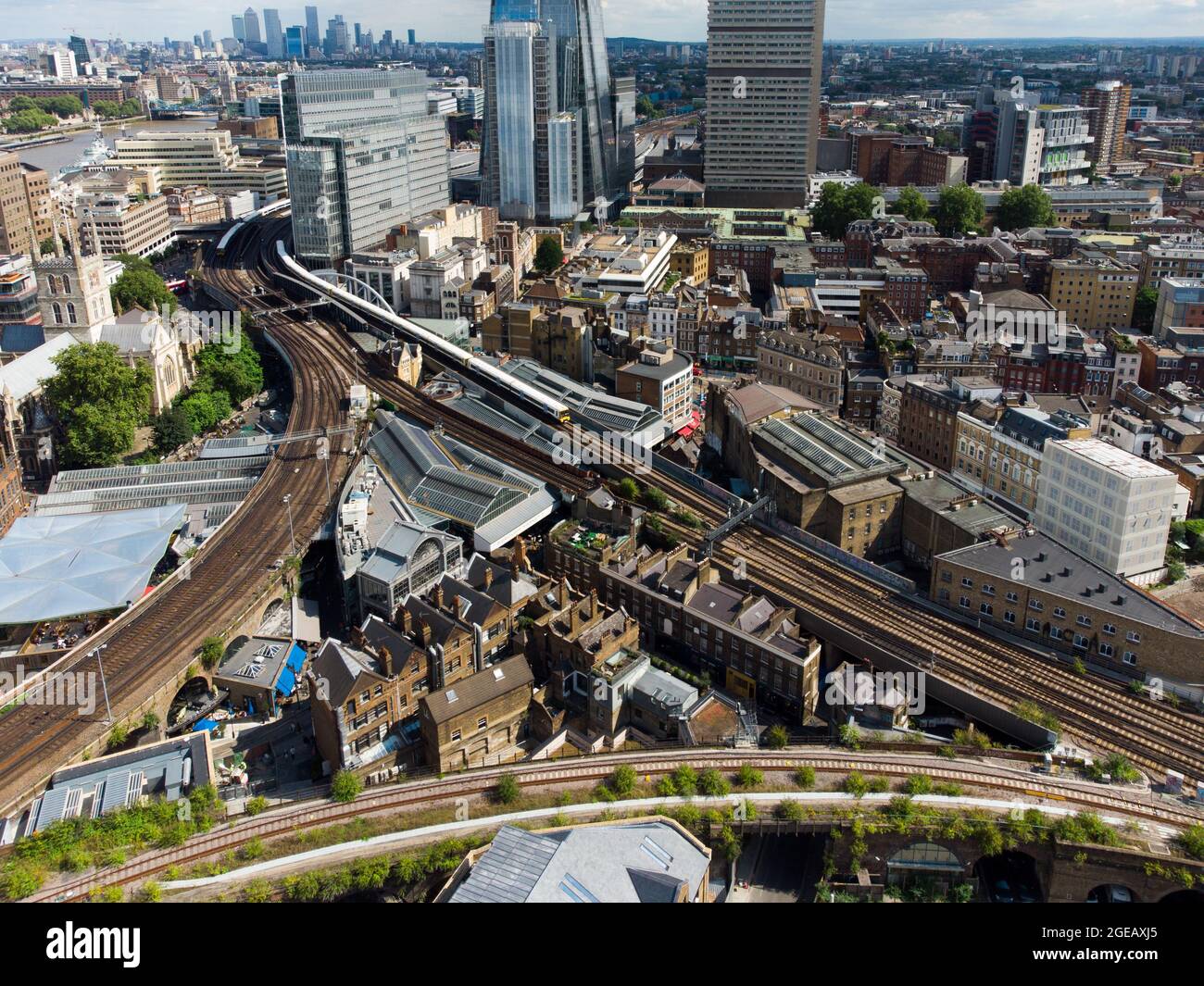 London bridge aerial borough market hi-res stock photography and images ...