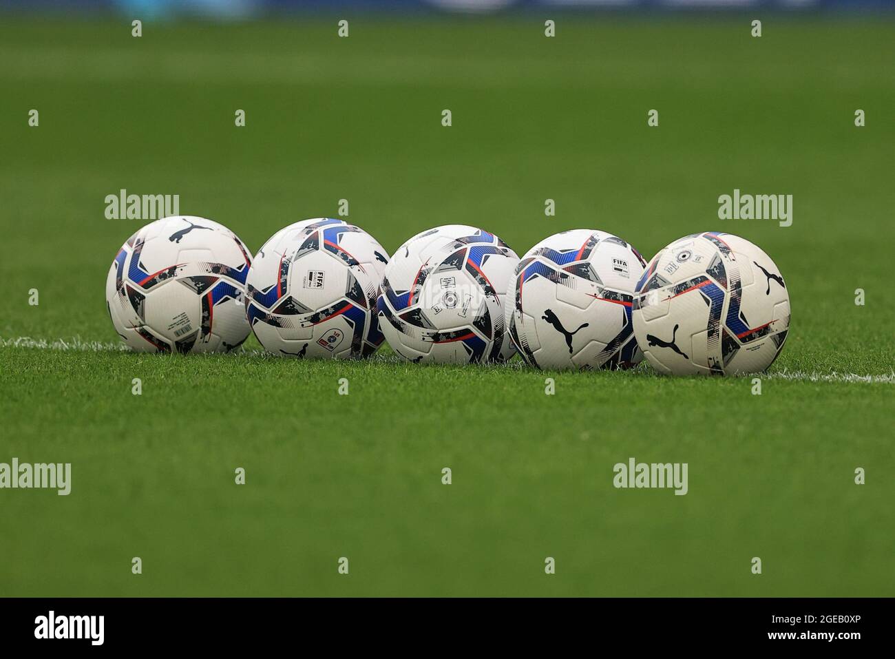 Puma balls hi-res stock photography and images - Alamy