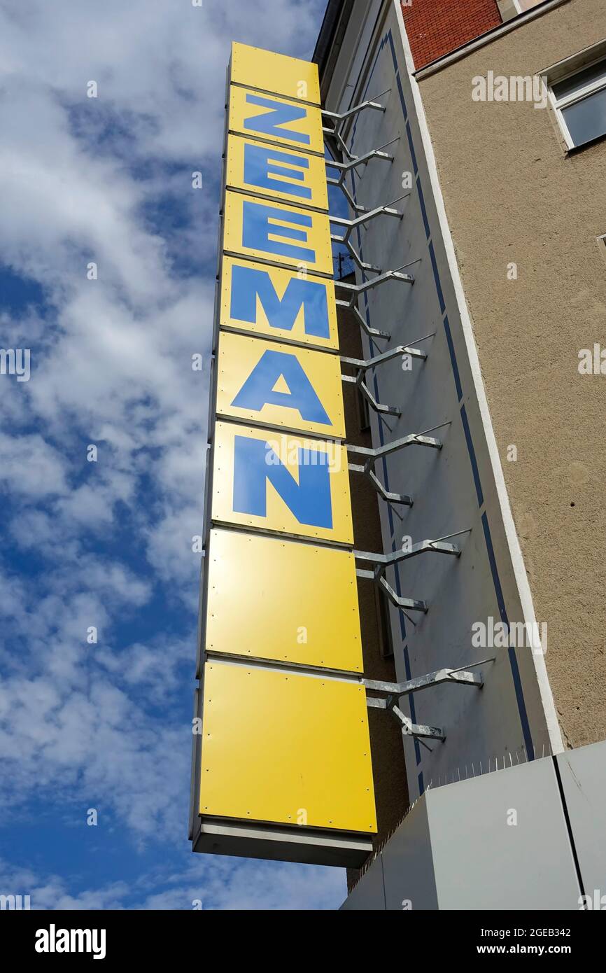 Zeeman dutch hi-res stock photography and images - Alamy