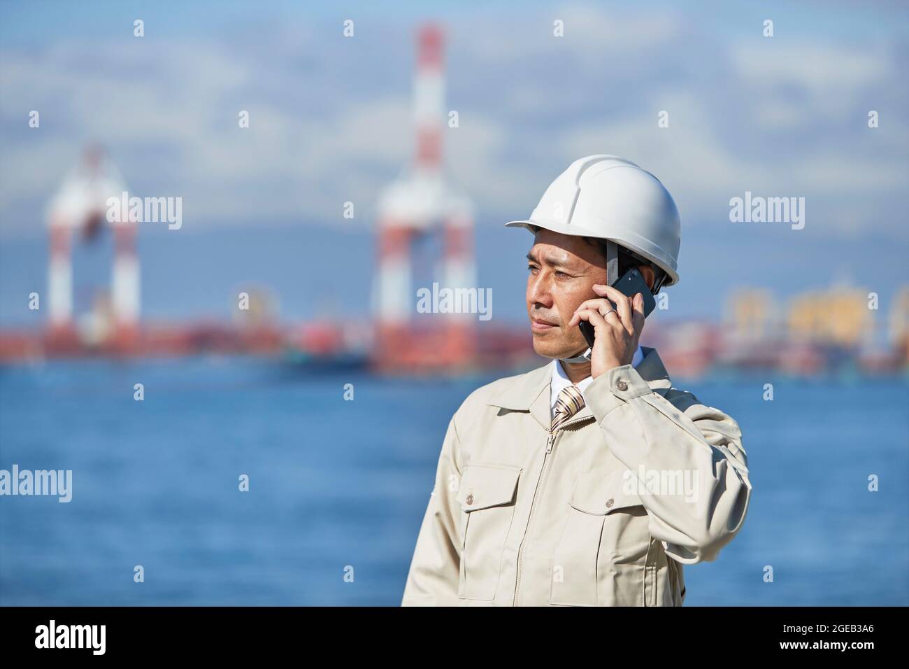 Japanese worker outside Stock Photo - Alamy