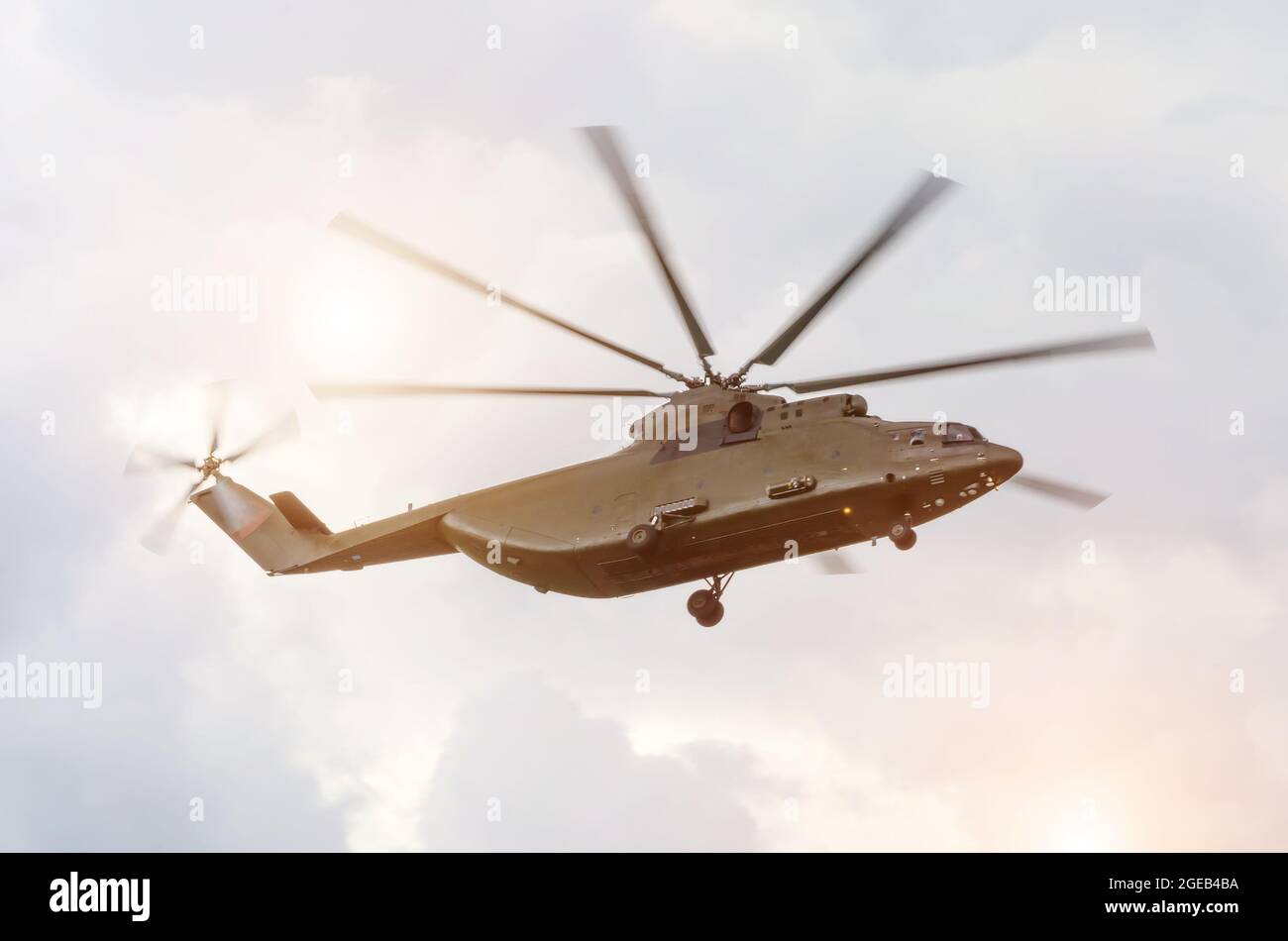 Cargo helicopter hi-res stock photography and images - Alamy