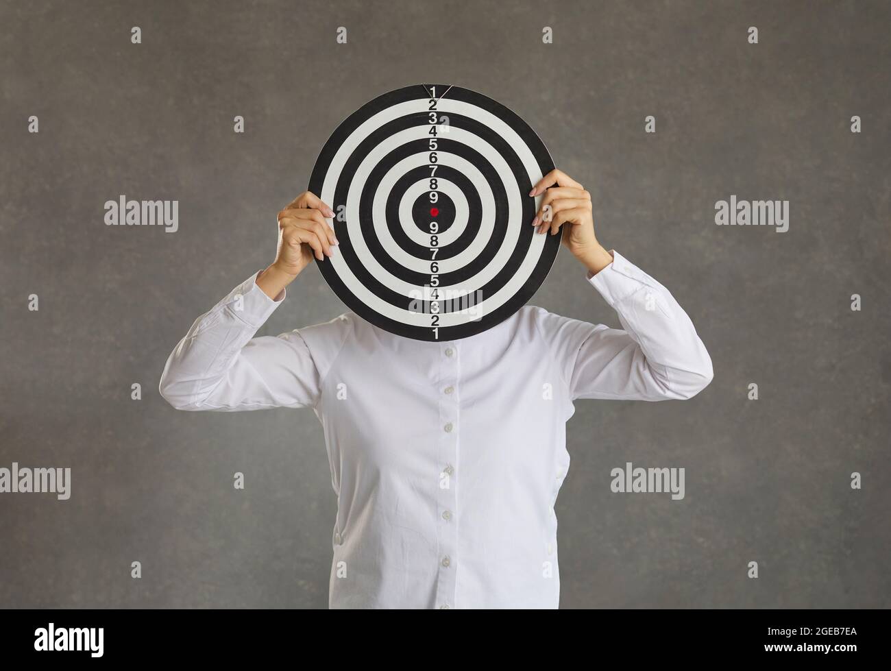 Shooting target person hi-res stock photography and images - Alamy