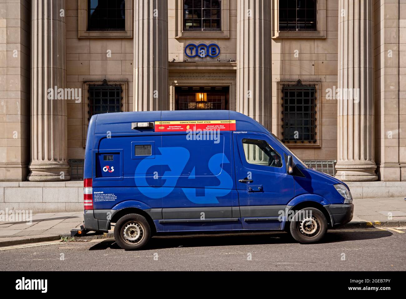 Group 4 securicor g4s hi-res stock photography and images - Alamy