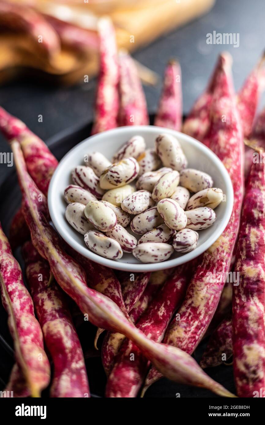 Red beans pods hi-res stock photography and images - Alamy