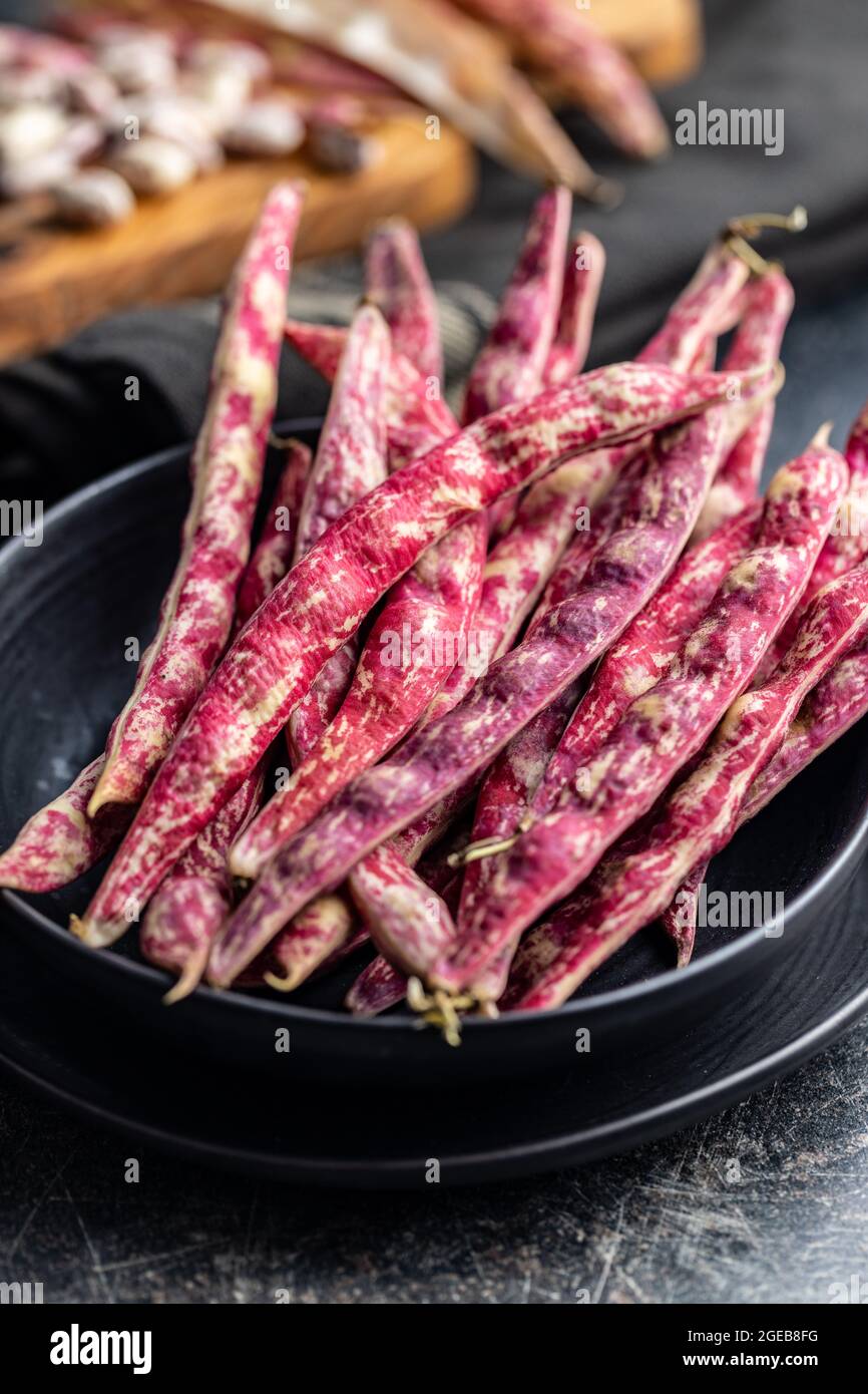 Red beans pods hi-res stock photography and images - Alamy