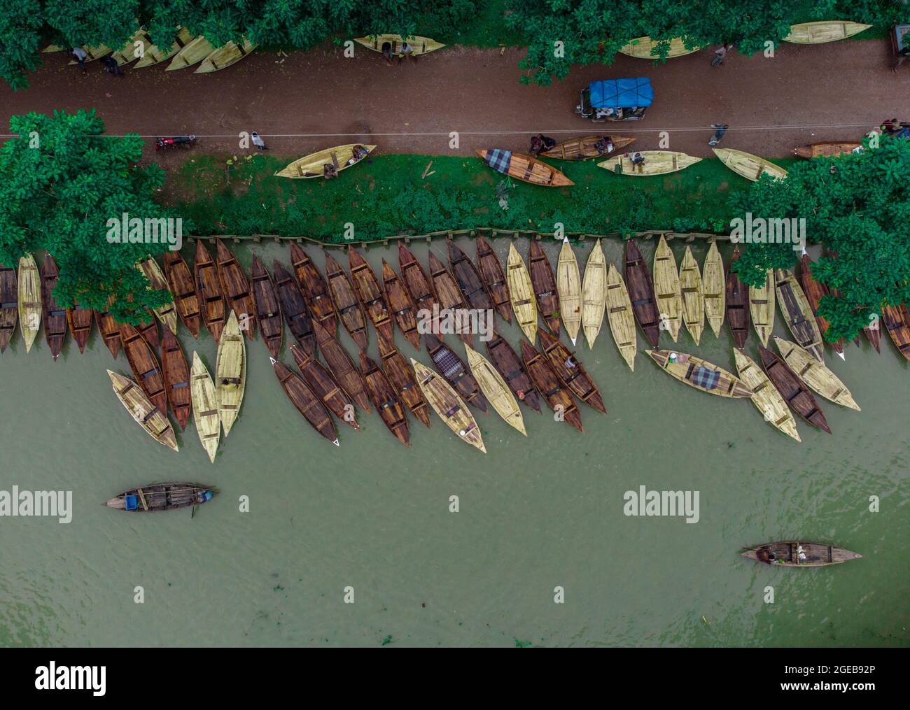 Boatmarket hi-res stock photography and images - Alamy