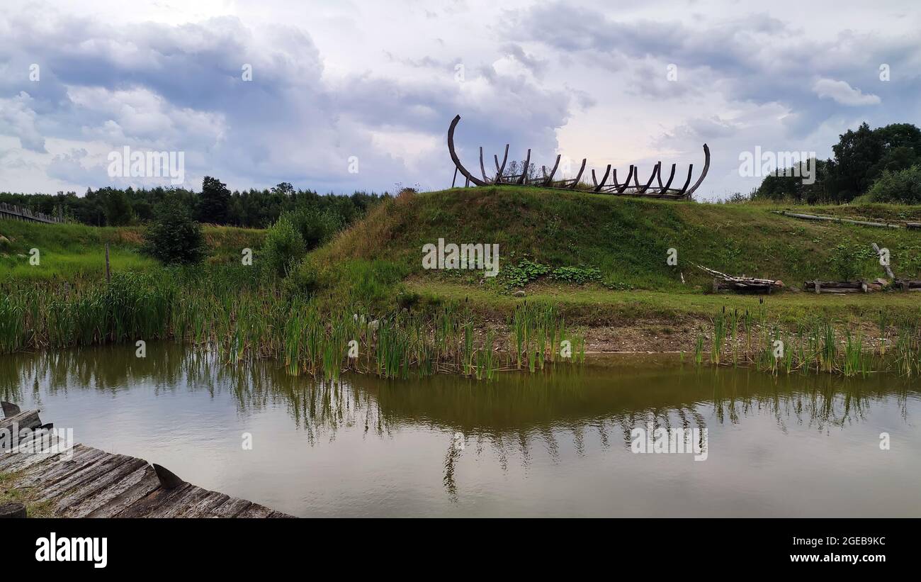 Wooden boat skeleton hi-res stock photography and images - Alamy