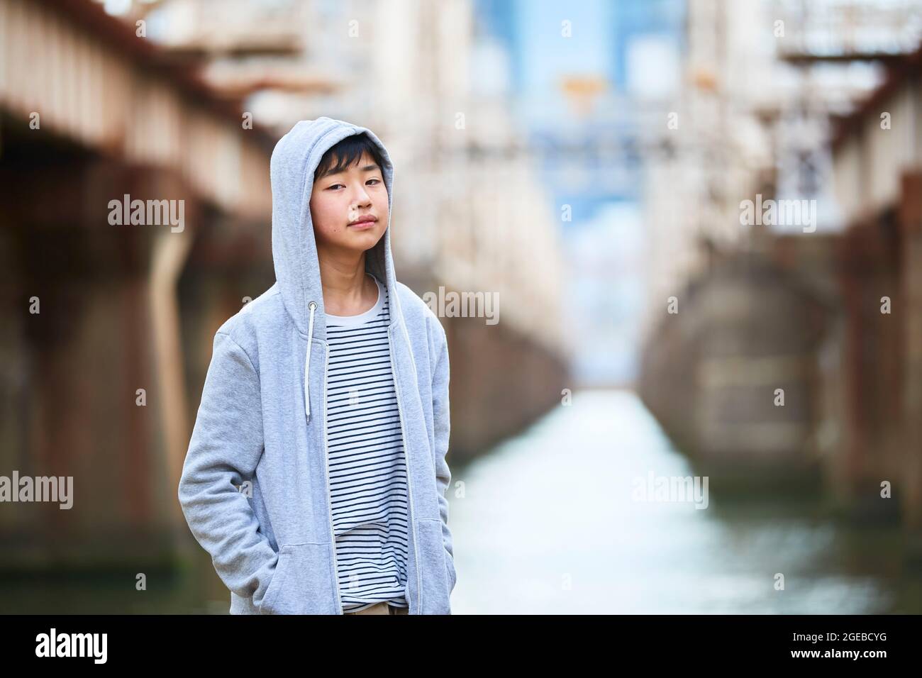 Japanese boy downtown Stock Photo - Alamy