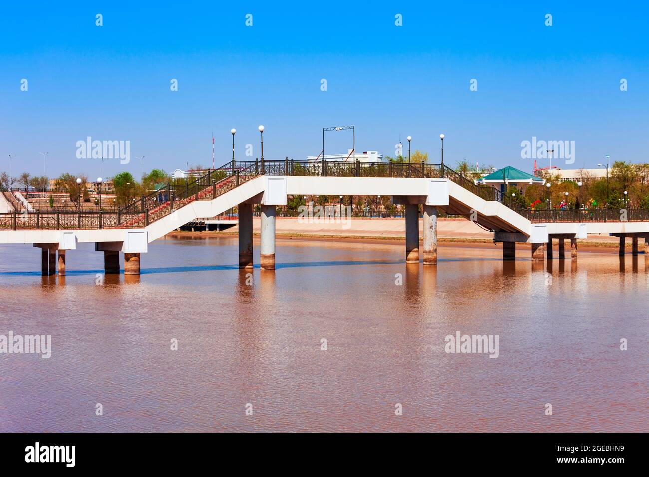 Bridge through Shavat canal in Urgench city, Uzbekistan Stock Photo - Alamy