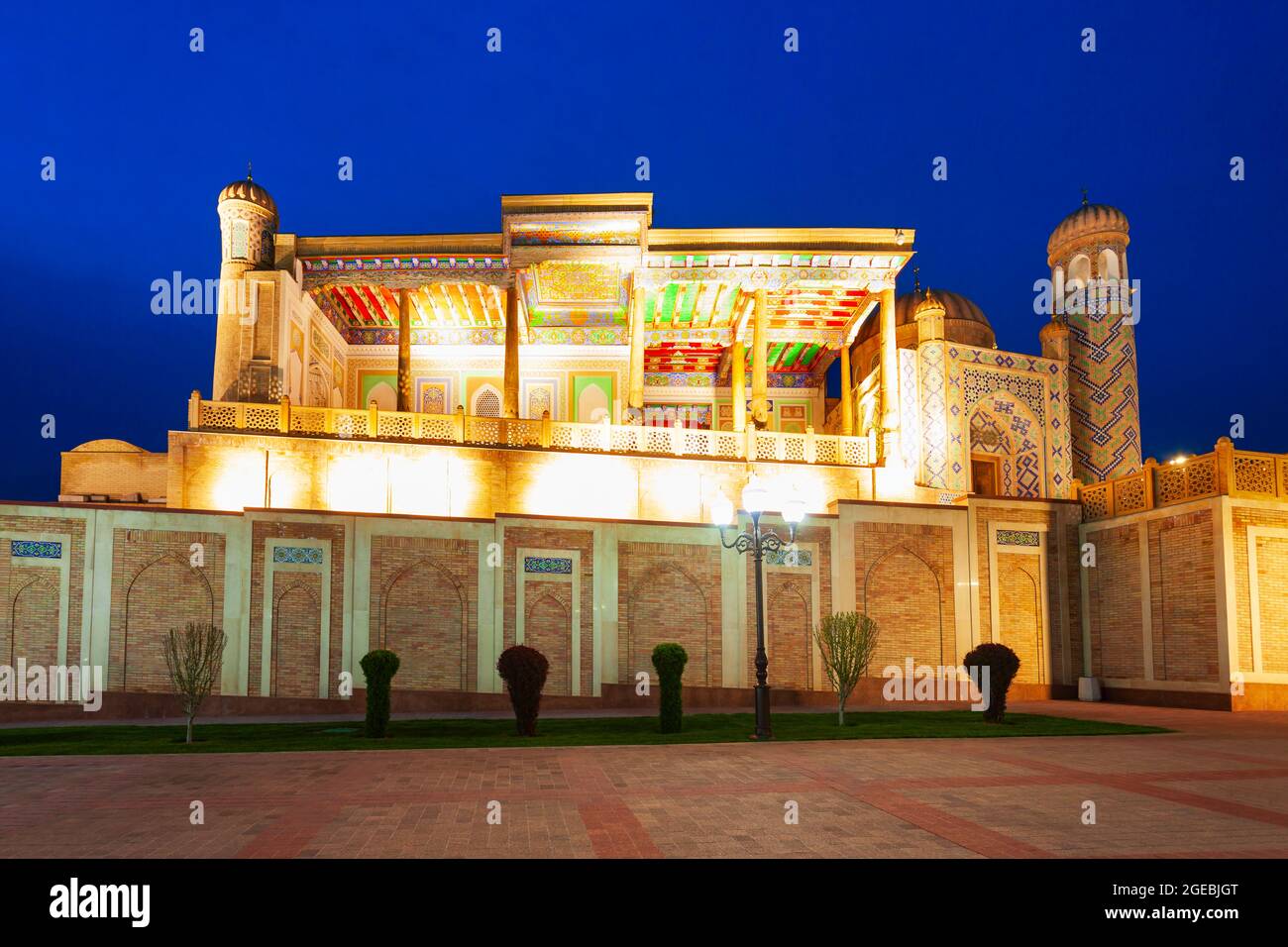 Hazrat Khizr or Hazret Hyzr Mosque in the Samarkand city in Uzbekistan ...