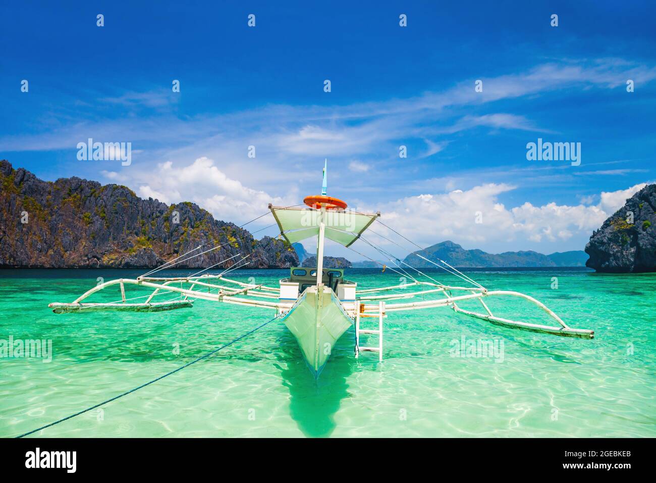 Traditional filipino boat bangka or banca in El Nido province, Palawan ...