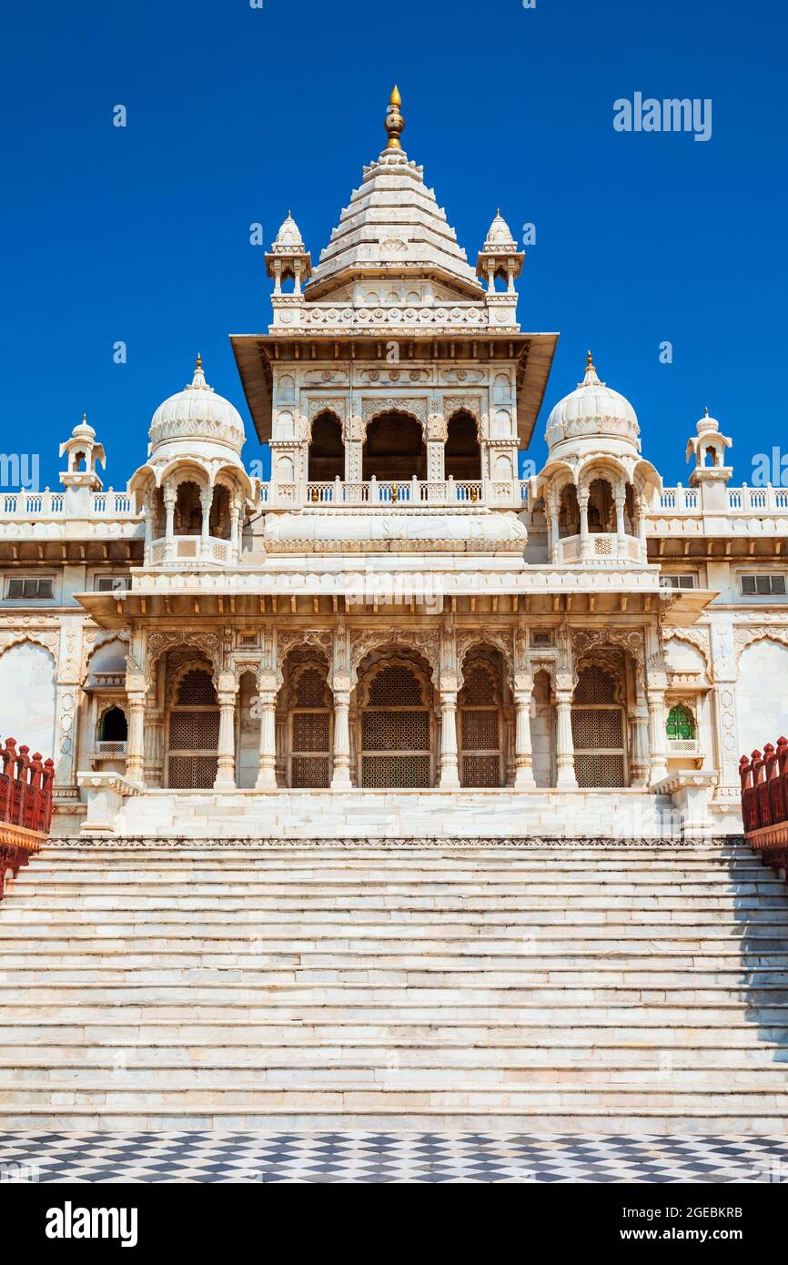 Hindu cemetery hi-res stock photography and images - Alamy