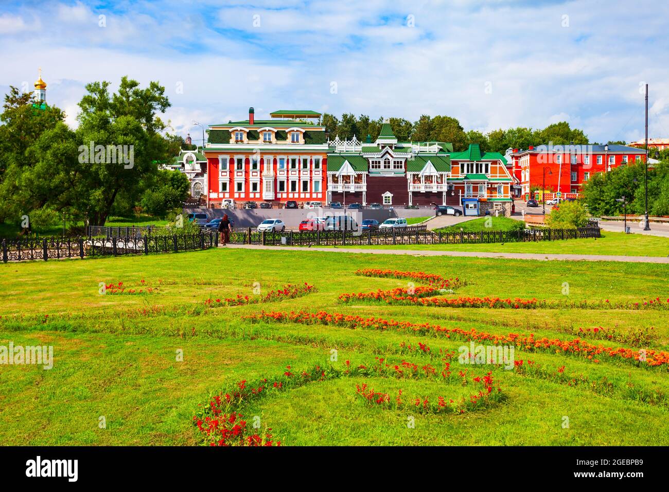 Traditional russian historic building in Sergiyev Posad city centre ...
