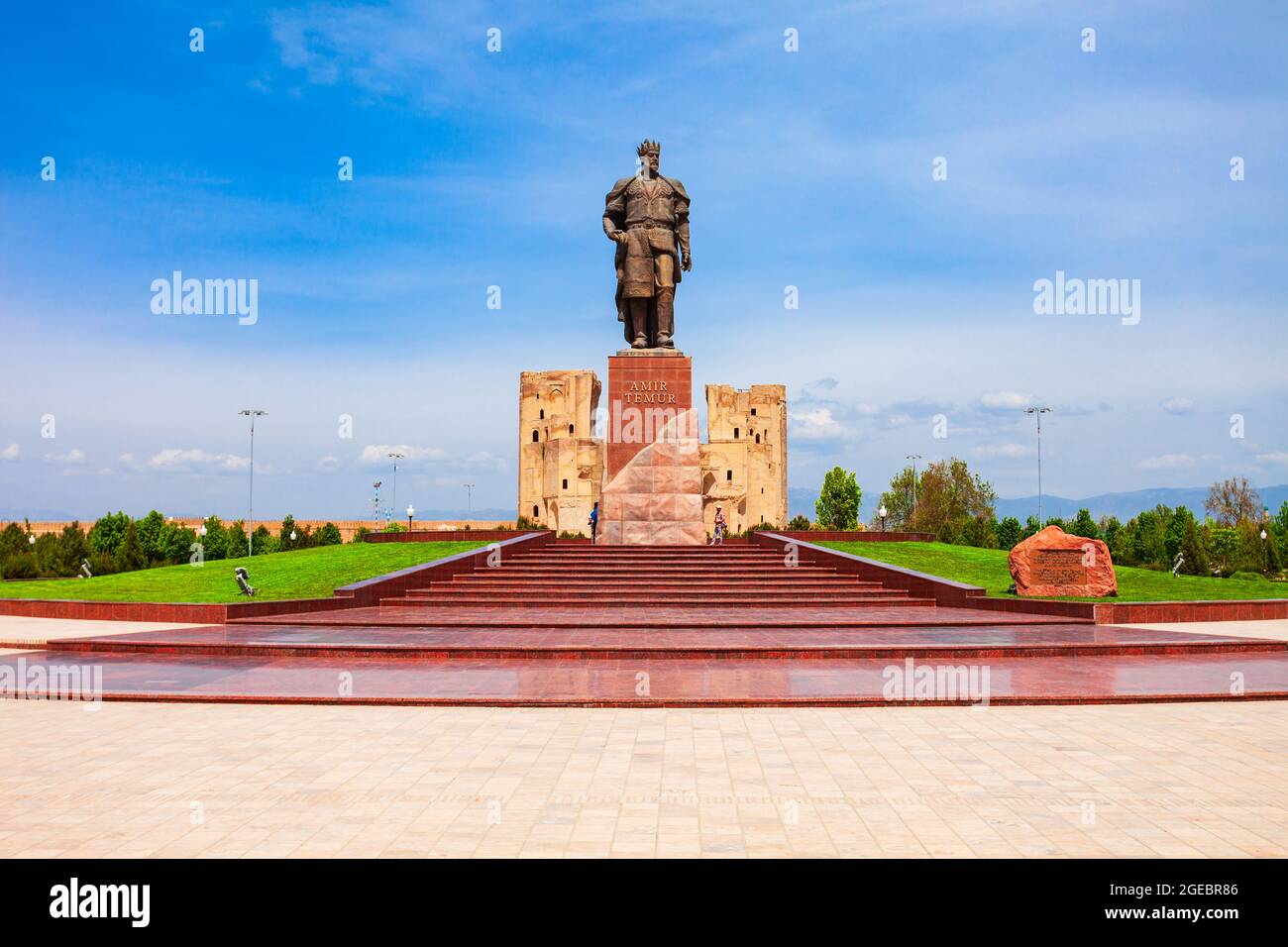 Timur statue in the ak saray palace hi-res stock photography and images ...