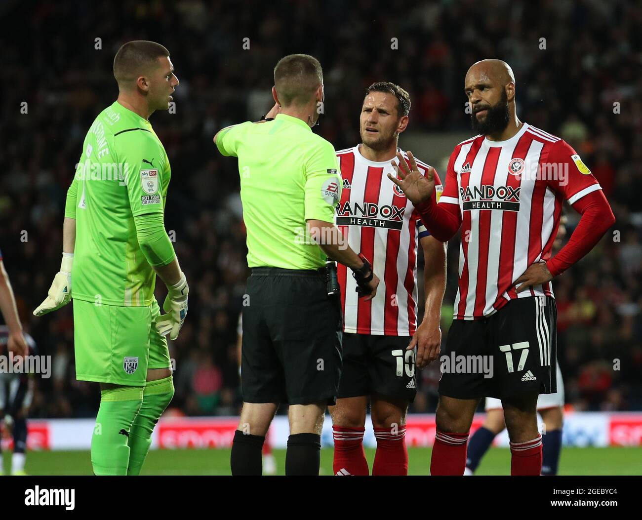 Referee matthew donohue hi-res stock photography and images - Alamy