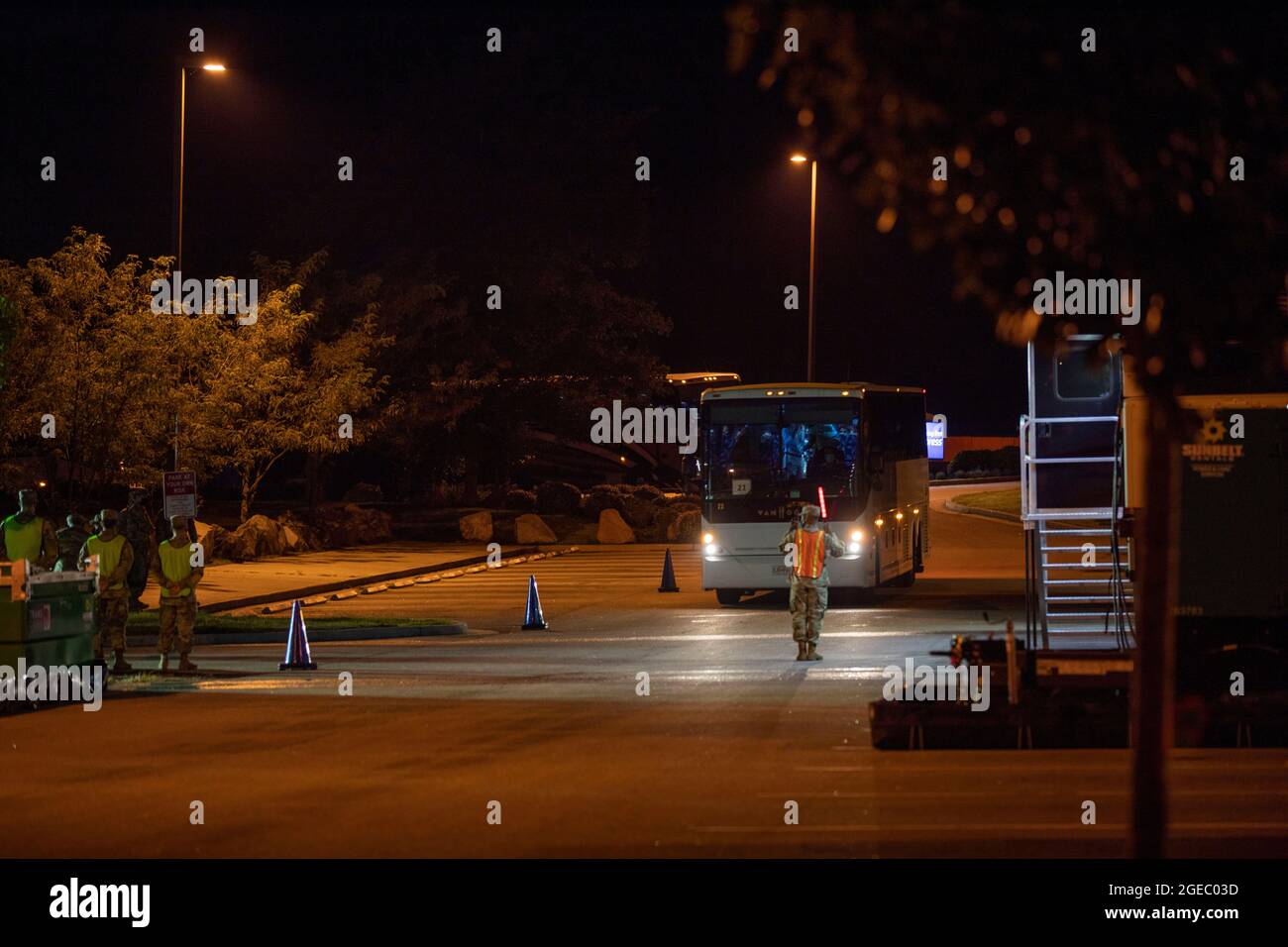 Buses carrying Afghan Special Immigrant Visa applicants arrive from ...