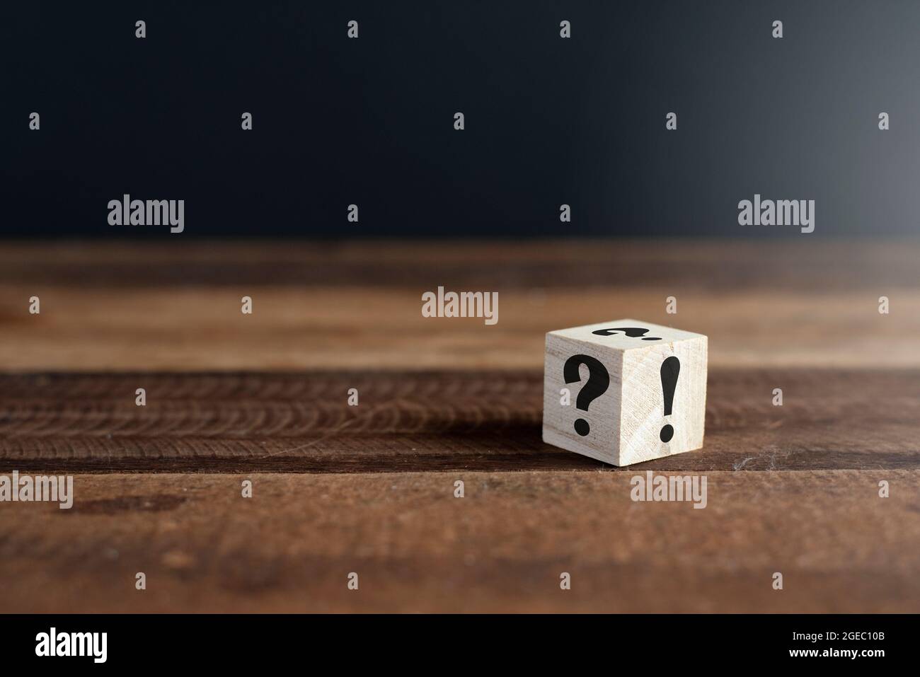 Exclamation point and question mark hi-res stock photography and images ...