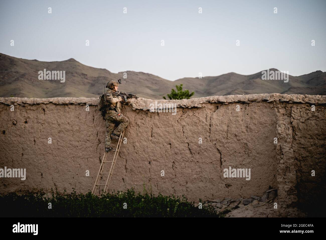 U.S. special operations service members conduct combat operations in ...