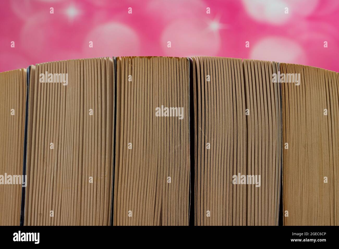 Books from side hi-res stock photography and images - Alamy