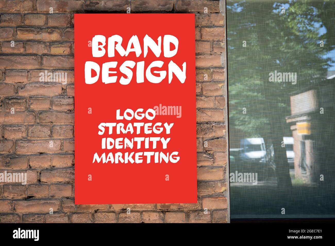 Target building facade hi-res stock photography and images - Alamy