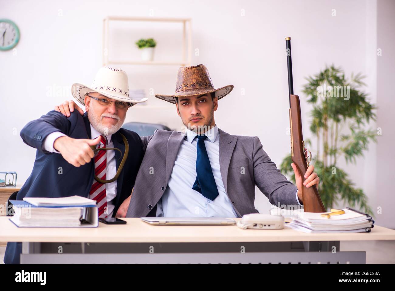 Snake hug hi-res stock photography and images - Alamy