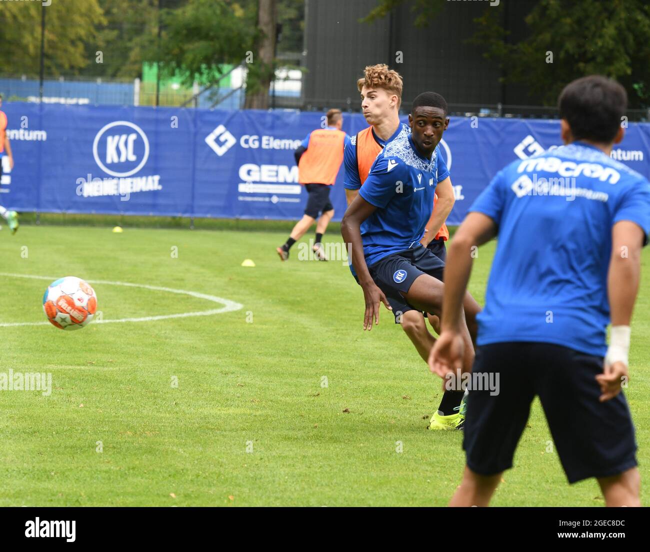 KSC karlsruher SC training with testing Godfried Bitok Stephen Felix ...