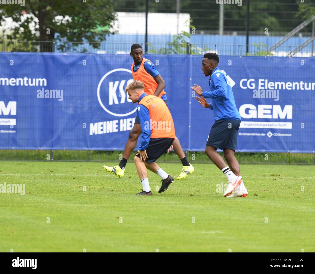 KSC karlsruher SC training with testing Godfried Bitok Stephen Felix ...