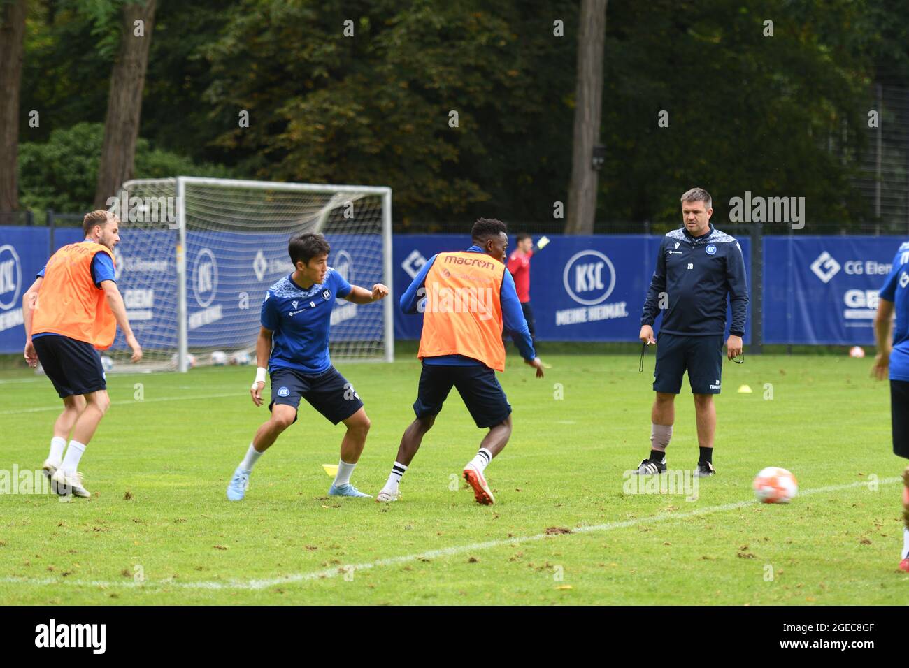 KSC karlsruher SC training with testing Godfried Bitok Stephen Felix ...