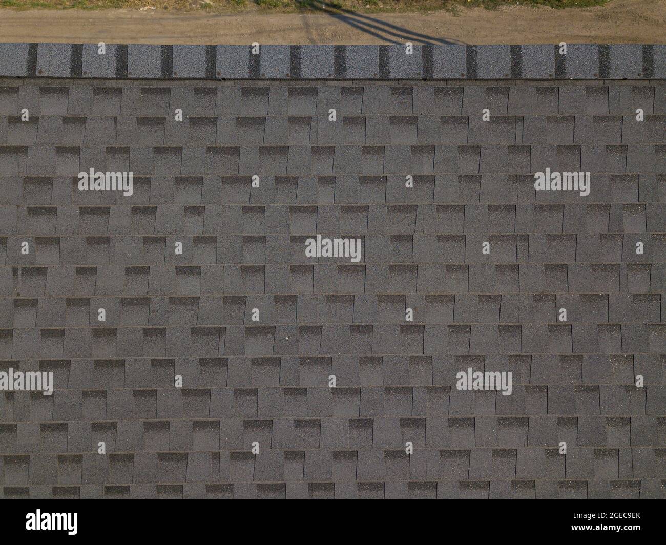 Shingles texture - close up view of asphalt roofing shingles Stock ...