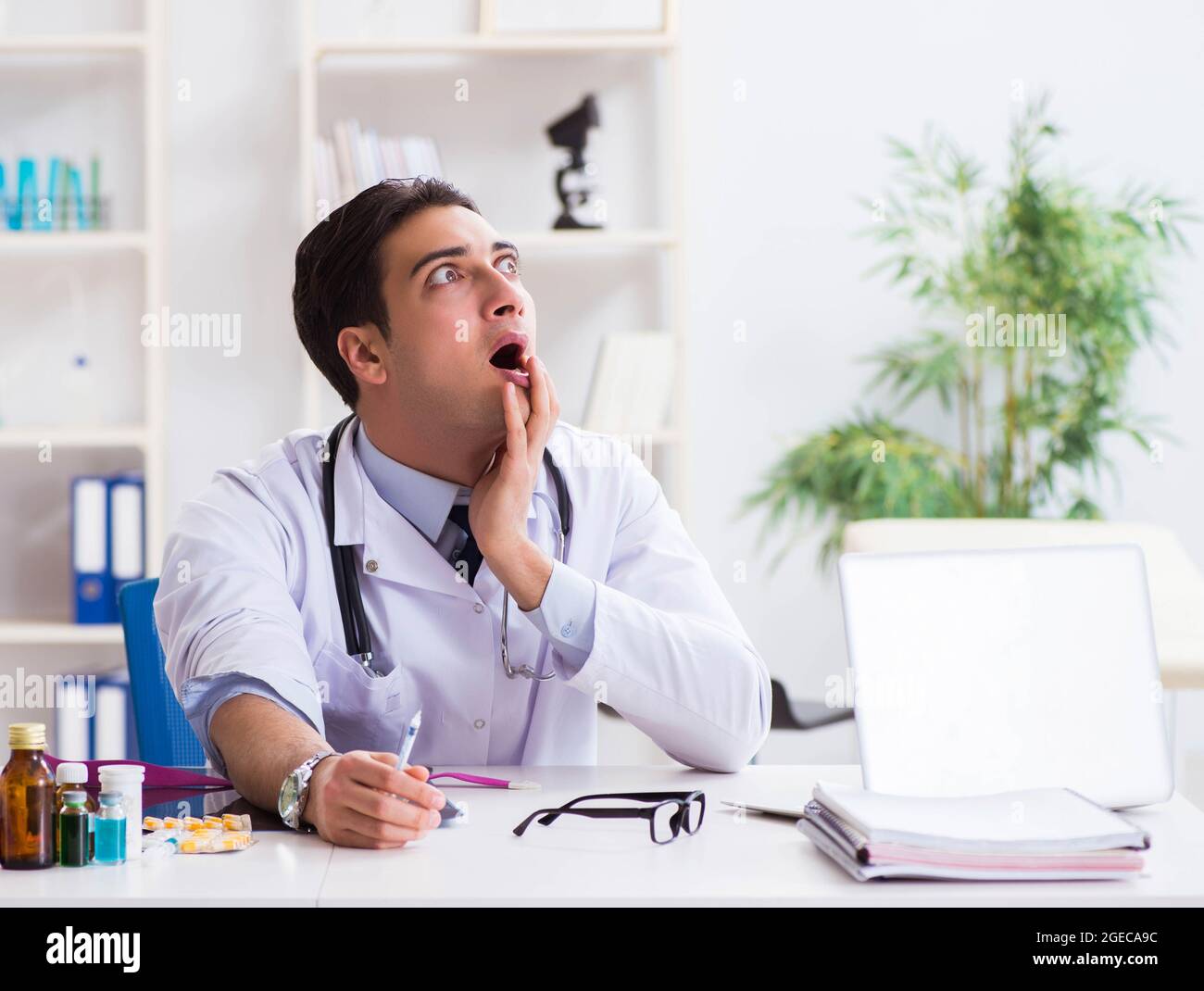 The doctor drug addict in the hospital Stock Photo - Alamy