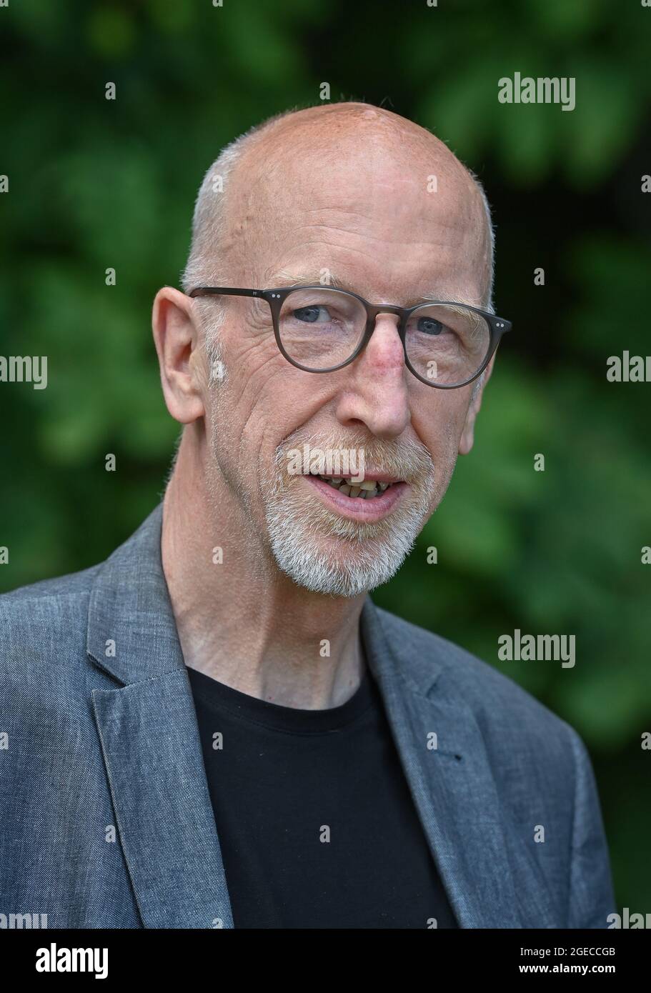 Neuhardenberg, Germany. 15th Aug, 2021. Johannes Heisig, painter ...